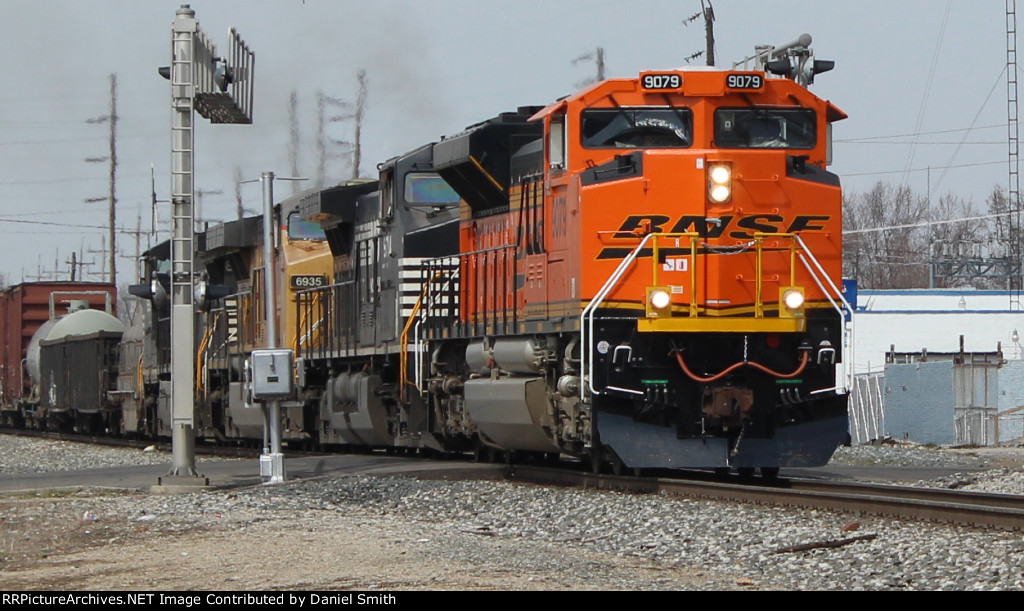 BNSF 9079 leads 175.